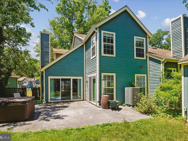 932 Yachtsman Way
