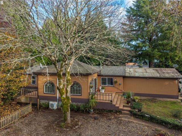 93356 Oakway Rd, Coos Bay, OR 97420