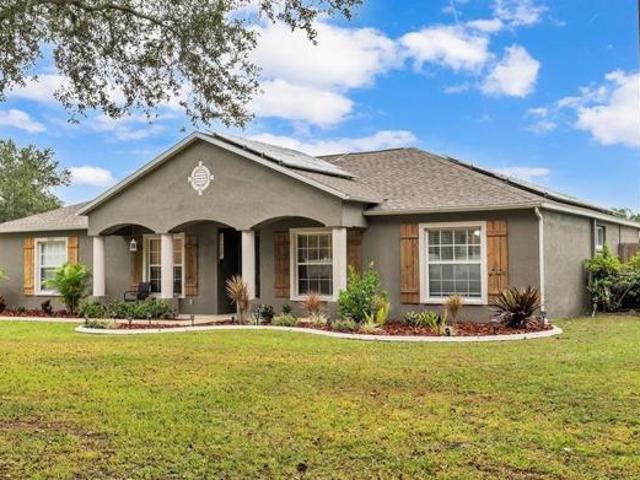 9335 Barrington Oaks Dr, Dover, FL 33527