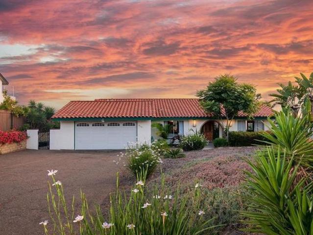 9335 Viento Fuerte Way, La Mesa, CA 91941