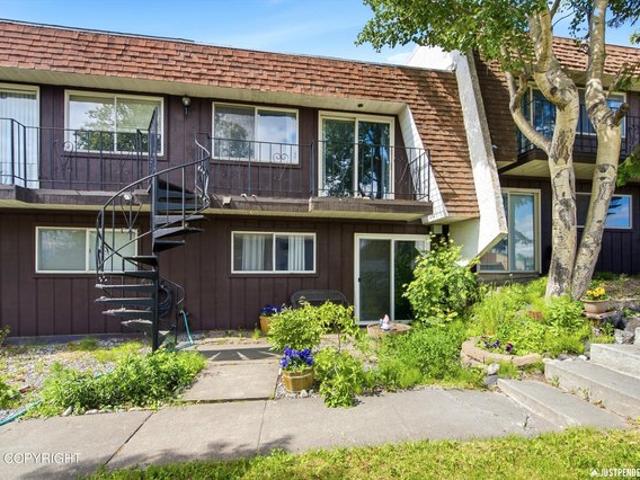 9336 Blackberry St Apt 14, Anchorage, AK 99502