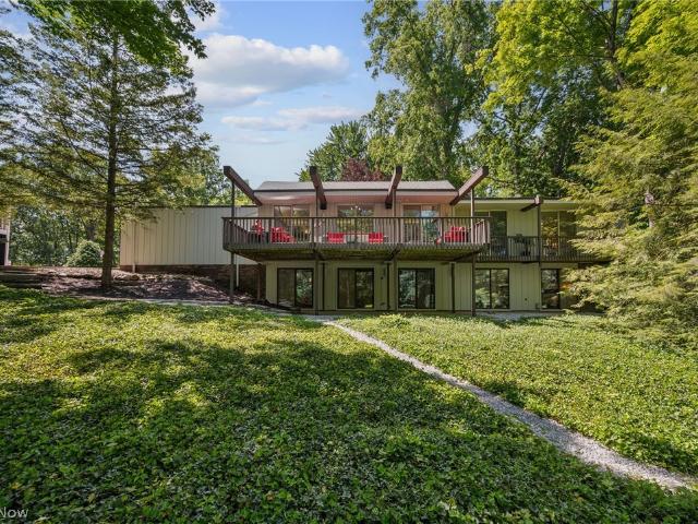 9339 Canterbury Lane
