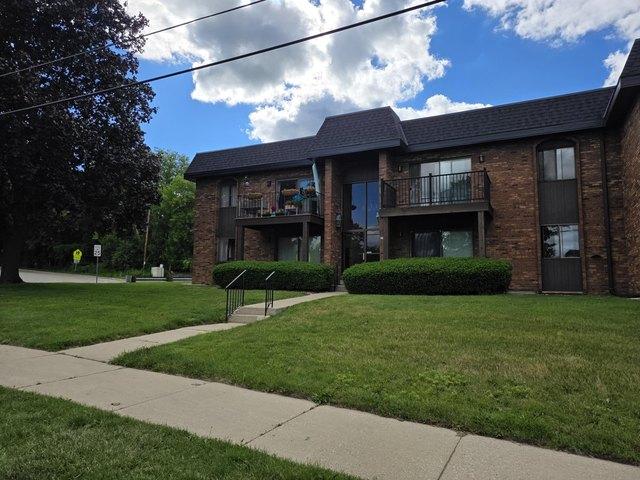 9330 W Forest Home Ave Unit 3, Greenfield, WI 53228