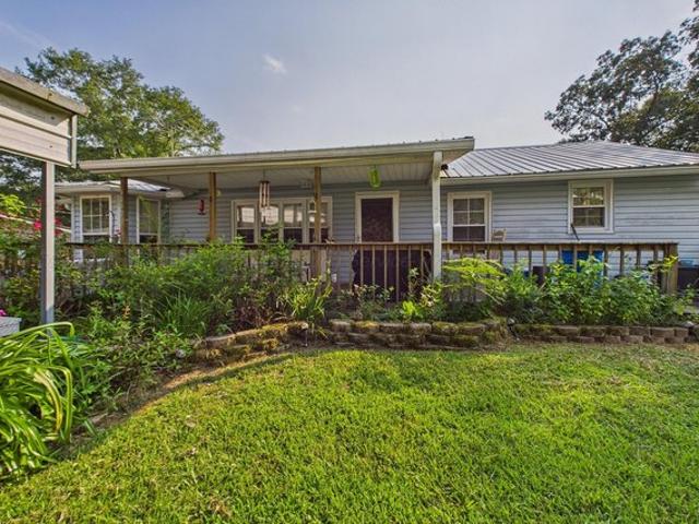 9332 Dads Hill Rd, Warrior, AL 35180