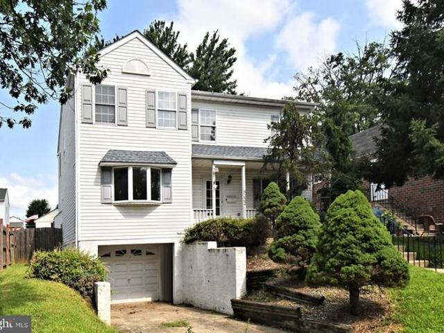 9332 Tulip St, Philadelphia, PA 19114
