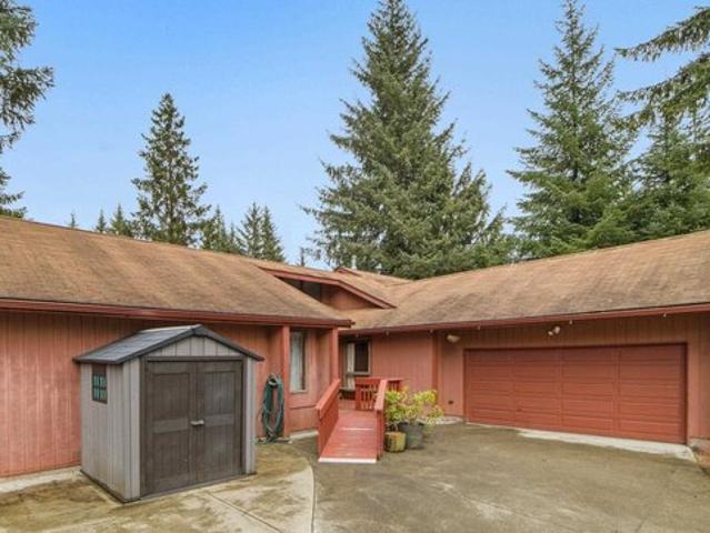 9333 Turn St, Juneau, AK 99801