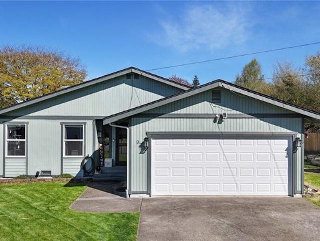 933 13th St SW, Puyallup, WA 98371