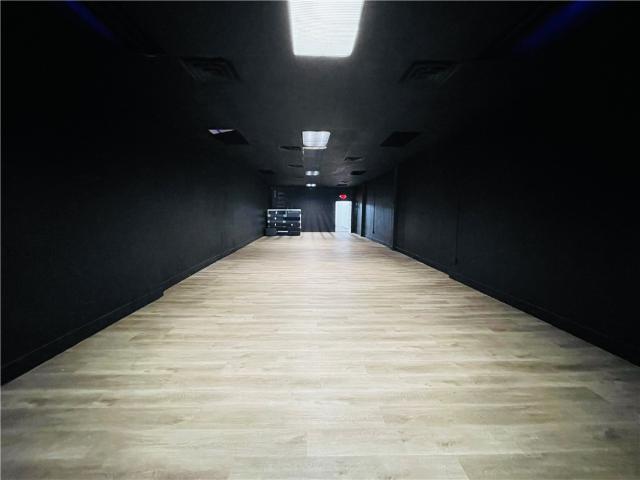 933 4th Ave