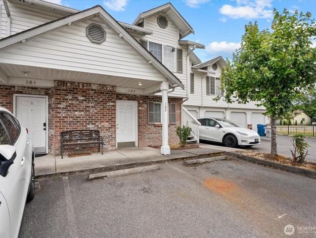 933 4th Ave N Unit 102, Kent, WA 98032