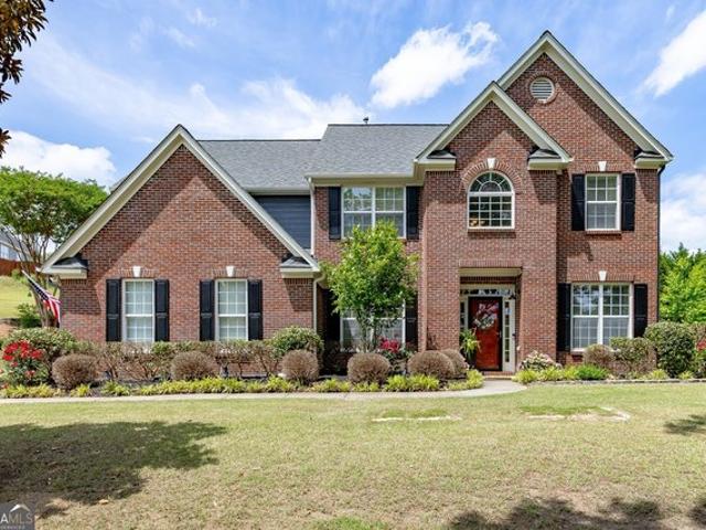 933 Cruce Lake Dr, Hoschton, GA 30548
