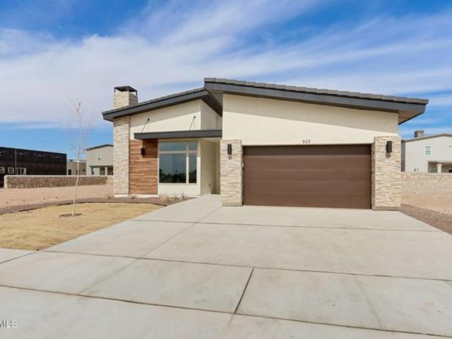 933 Ada Ln, El Paso, TX 79932