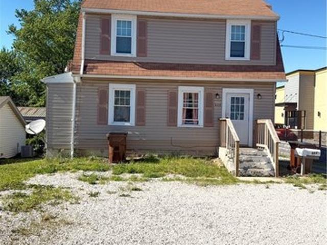 933 Ashland Rd, Mansfield, OH 44905