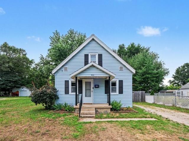 933 Benjamin Ave NE, Grand Rapids, MI 49503