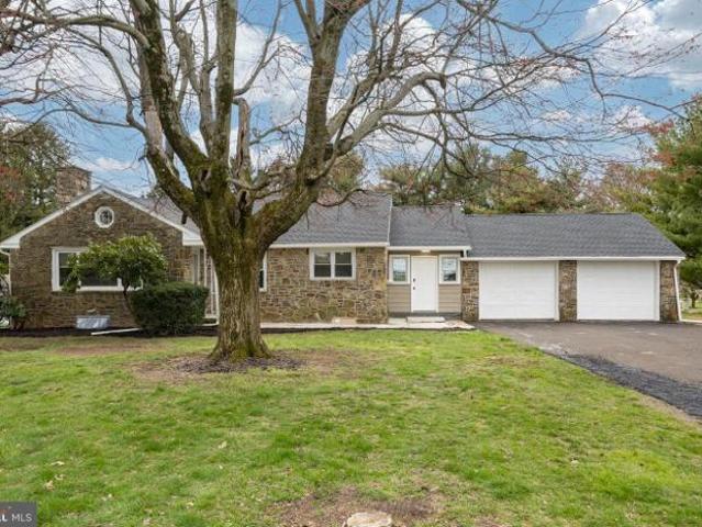 933 Old Wilmington Rd, Coatesville, PA 19320