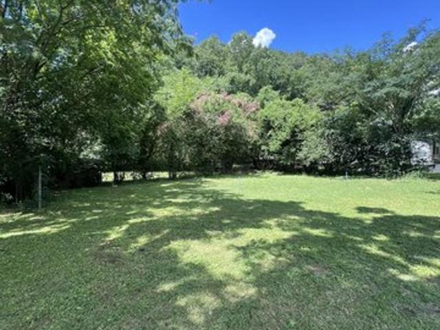 933 Mountain Creek Rd, Chattanooga, TN 37405