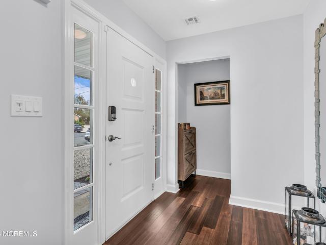 933 Montauk Drive