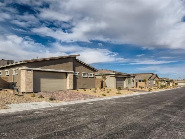 933 Mayfield Manor Ln, Las Vegas, NV 89138 | MLS #2770