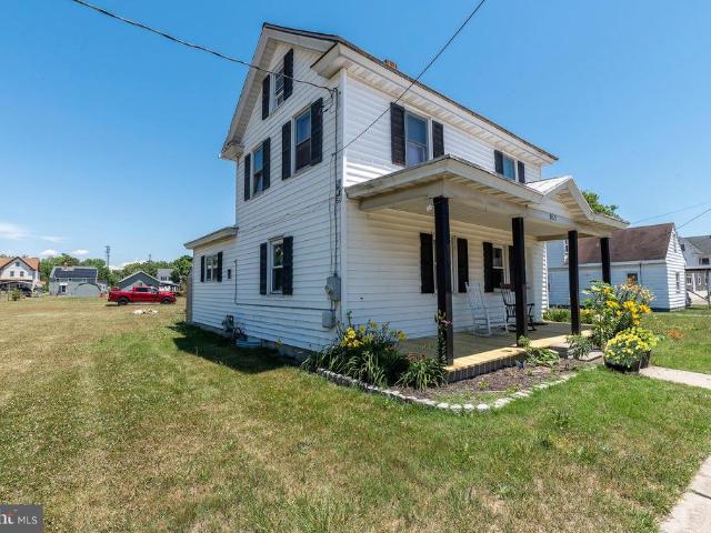 933 Main
