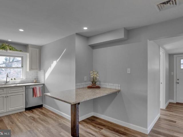 933 N Hanover Street # 2ND FL