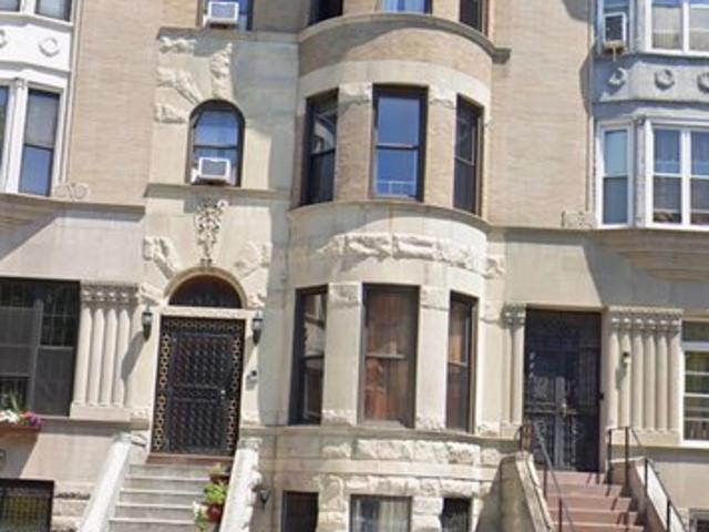 933 Saint Marks Ave, Brooklyn, NY 11213