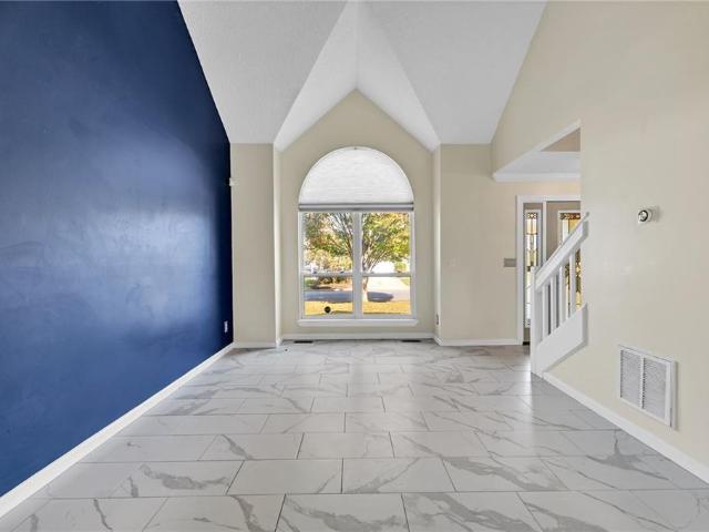 933 Sandoval DR