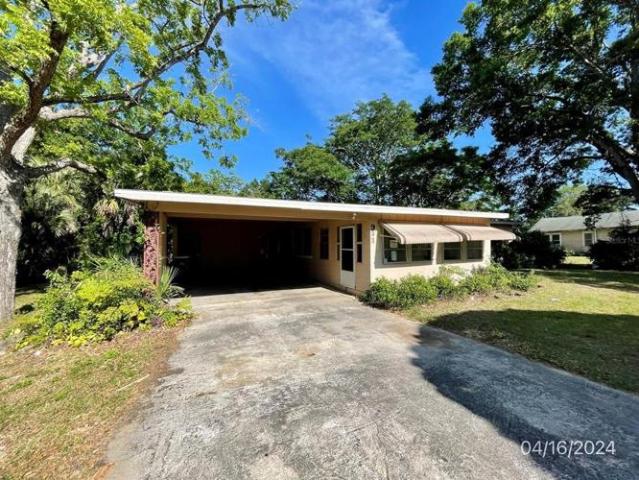 933 Scott St, Clermont, FL 34711