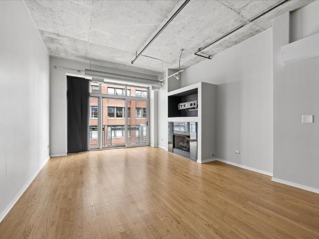 933 w van buren street # 405