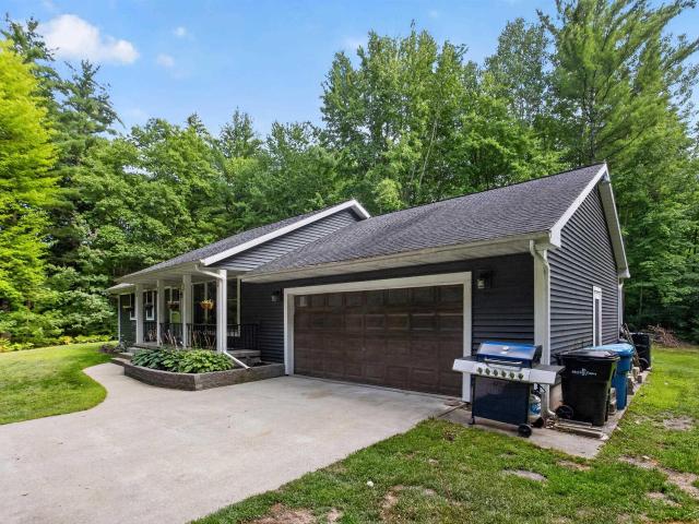 933 W Walter Road