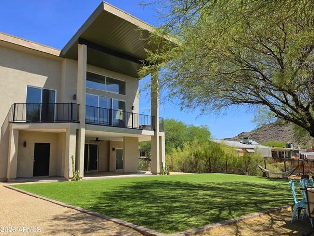 933 W Mercer Ln, Phoenix, AZ 85029