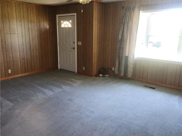 933 Walnut Road