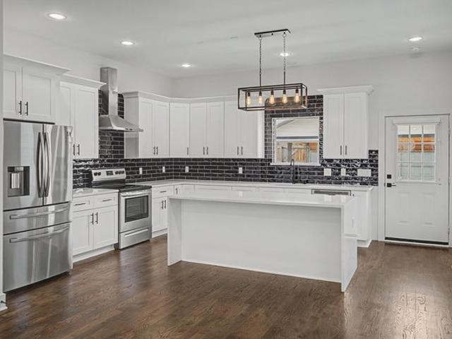 933 Warren St, Nashville, TN 37208