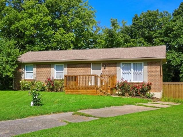 933 Westwood Ct, Danville, KY 40422