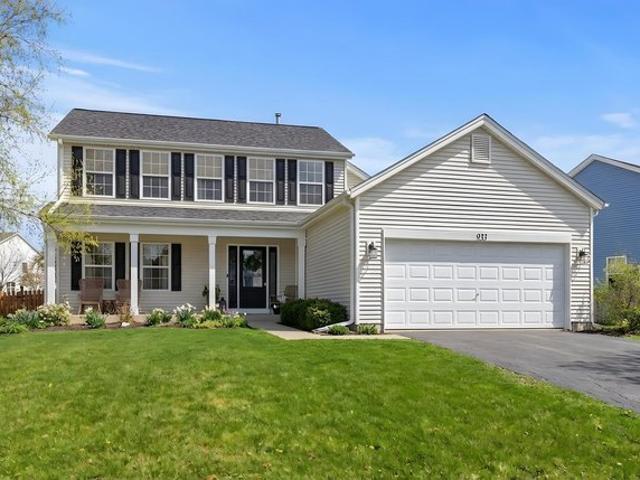 933 Wilkinson Ln, North Aurora, IL 60542