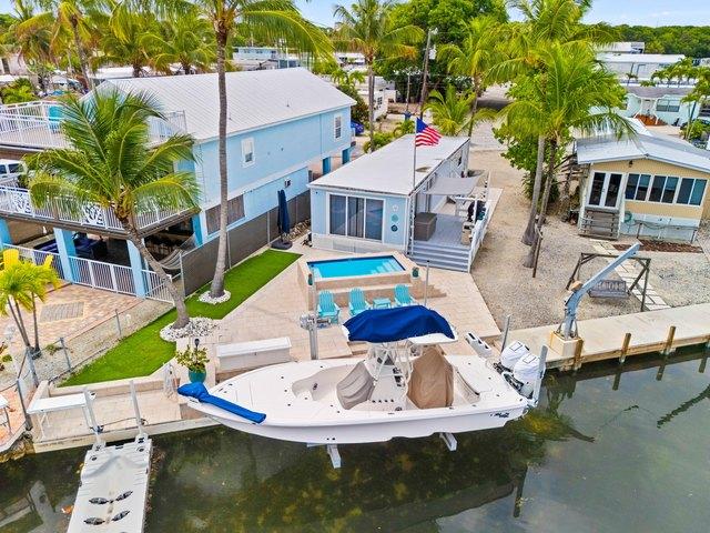 933 Tropical Ln, Key Largo, FL 33037