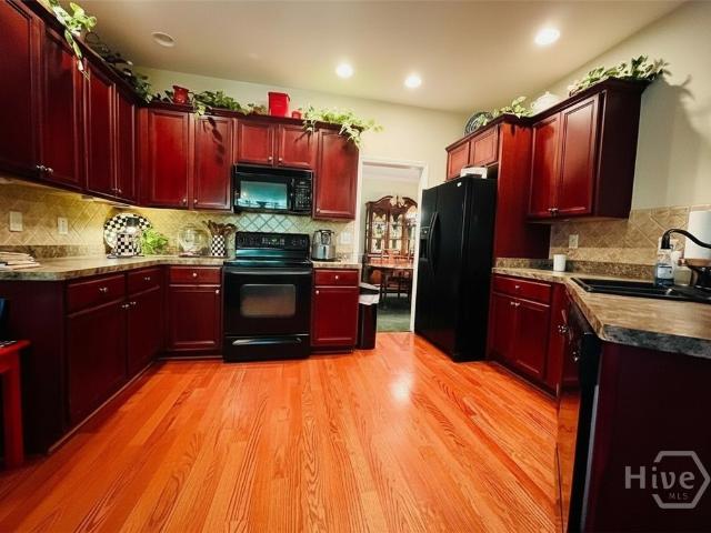 933 Vinings Drive