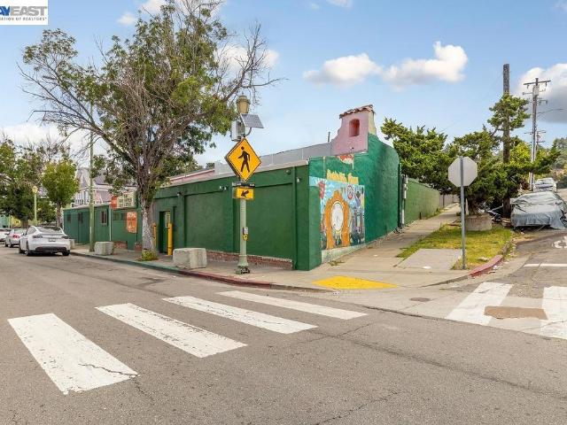 9346 MacArthur Blvd