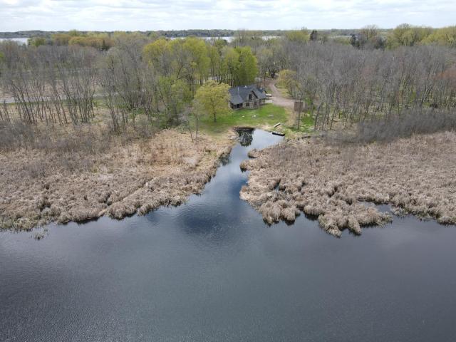 9340 North Shore Trail