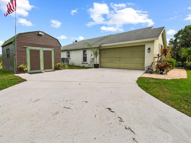 9340 Carlton Rd, Port Saint Lucie, FL 34987