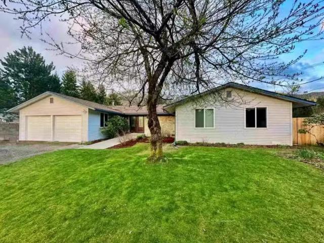 9341 CENTER CT, JUNEAU, AK 99801 Single Family Residence For S.
