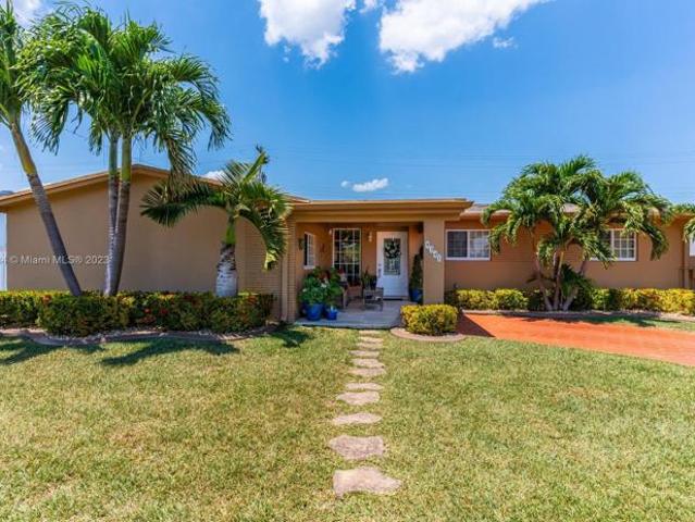 9341 57th Ter SW, Miami, FL 33173
