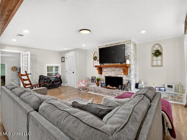 934 Ceasar Road