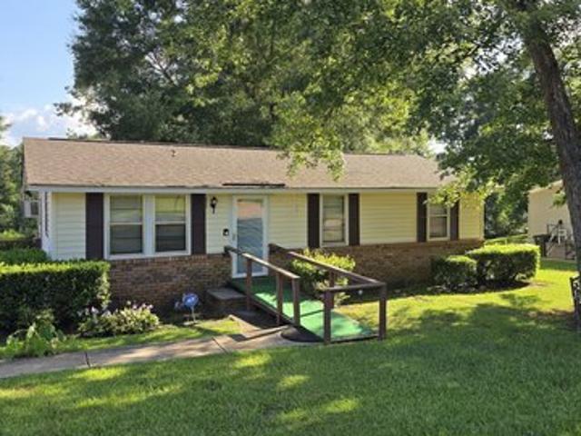 934 Clairmont Ave, Comer, GA 30629