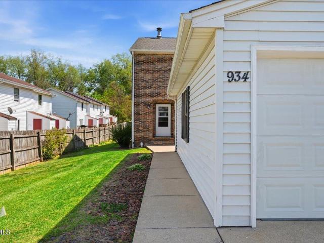 934 Beverly Drive 4