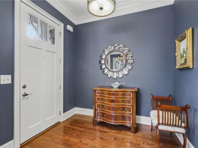 934 Grey Village Circle
