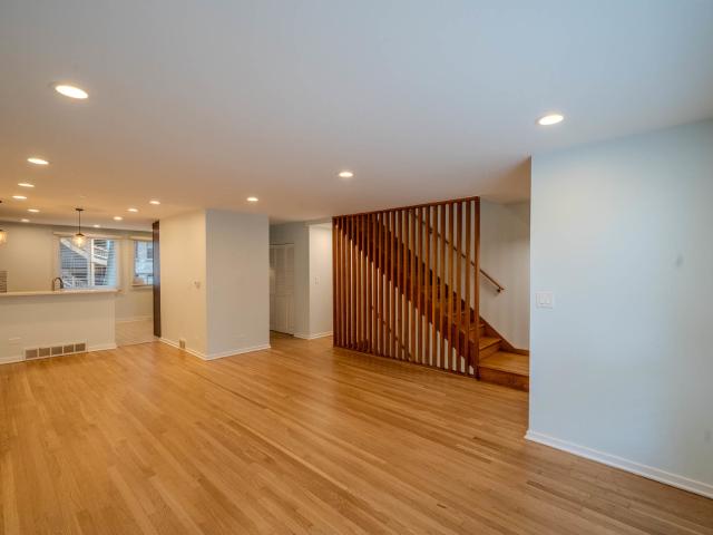 934 E 55th Street