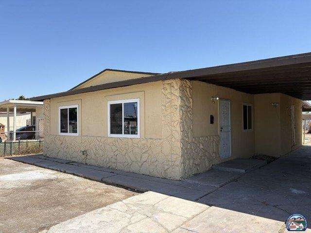 934 E 6th St, Calexico, CA 92231