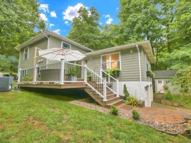 934 Elm Ct, Heath, OH 43056