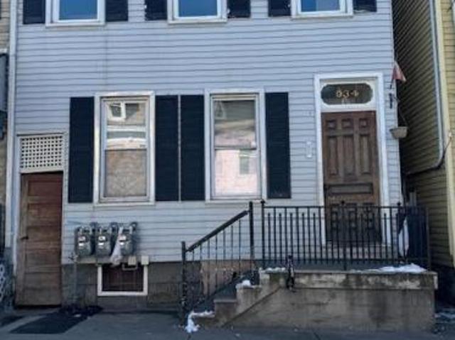 934 Ferry St #2F, Easton, PA 18042