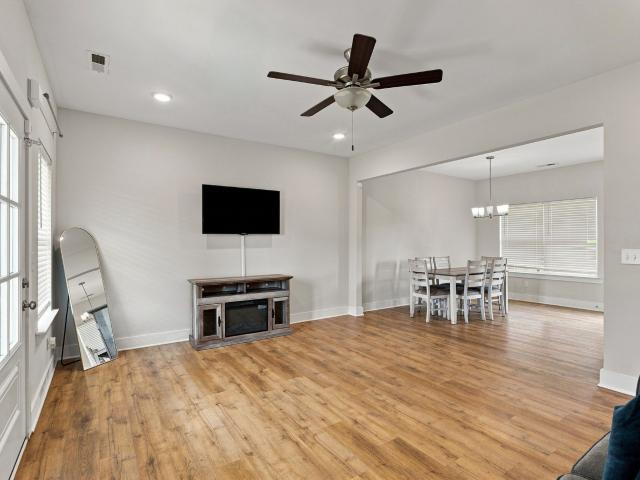 934 Kalu Dr