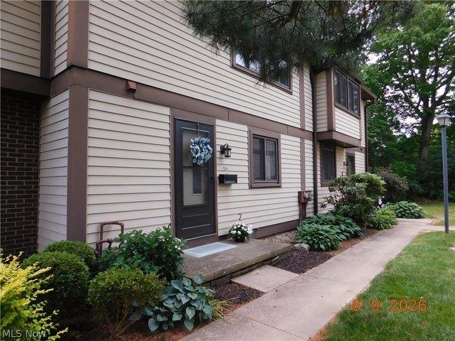 934 Hampton Ridge Dr, Akron, OH 44313